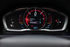 Серый Вольво B60 2016 в Рига, объемом двигателя 2.00 л и пробегом 96 тыс. км за 13995 €, фото 27 на AUTOMOTO.COM.LV