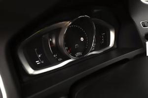 Pelēks Volvo V60 2016 Jelgava, ar dzinēja tilpumu 2.00 L un nobraukumu 252 tūkst. km par 8900 €, foto 15 vietnē AUTOMOTO.COM.LV