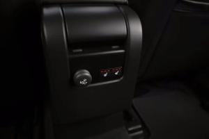 Pelēks Volvo V60 2016 Jelgava, ar dzinēja tilpumu 2.00 L un nobraukumu 252 tūkst. km par 8900 €, foto 20 vietnē AUTOMOTO.COM.LV