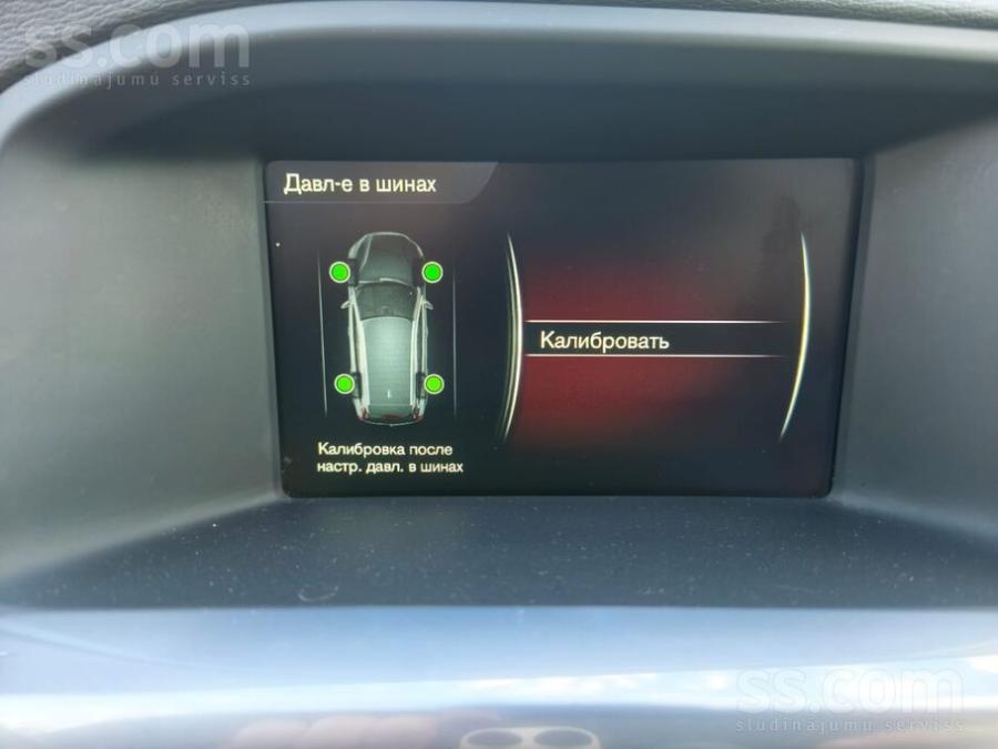 Pelēks Volvo V60 2016 Jelgava, ar dzinēja tilpumu 2.40 L un nobraukumu 310 tūkst. km par 9190 €, foto 16 vietnē AUTOMOTO.COM.LV