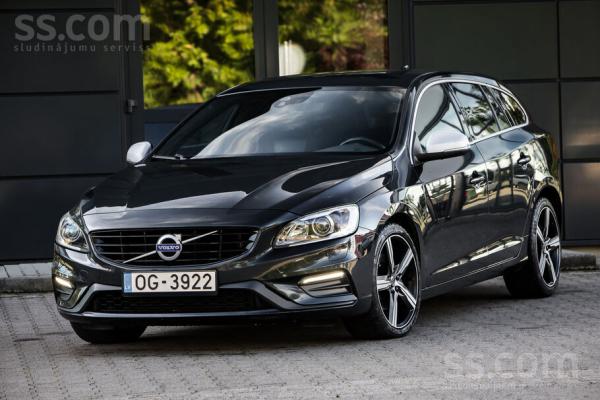 Pelēks Volvo V60 2016 Jelgava, ar dzinēja tilpumu 2.00 L un nobraukumu 0 tūkst. km par 10490 €, foto 1 vietnē AUTOMOTO.COM.LV