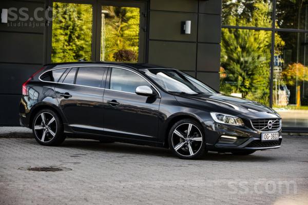 Pelēks Volvo V60 2016 Jelgava, ar dzinēja tilpumu 2.00 L un nobraukumu 0 tūkst. km par 10490 €, foto 5 vietnē AUTOMOTO.COM.LV