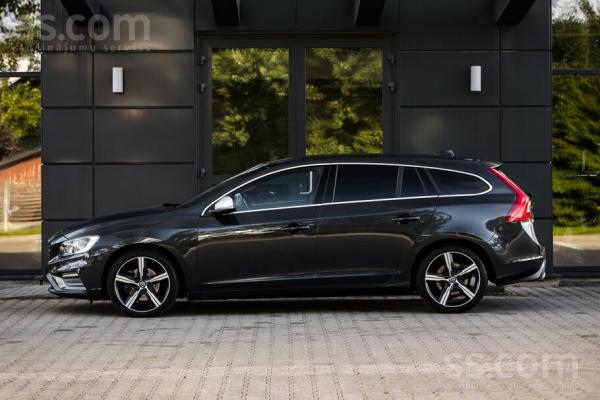 Pelēks Volvo V60 2016 Jelgava, ar dzinēja tilpumu 2.00 L un nobraukumu 0 tūkst. km par 10490 €, foto 10 vietnē AUTOMOTO.COM.LV