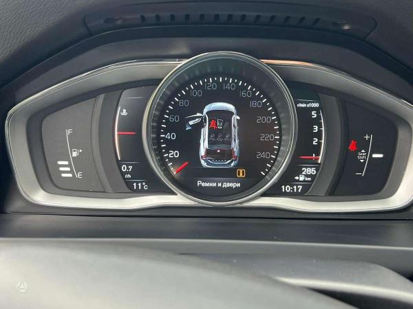 Серый Вольво B60 2016 в Вильнюс, объемом двигателя 2.00 л и пробегом 350 тыс. км за 6500 €, фото 4 на AUTOMOTO.COM.LV