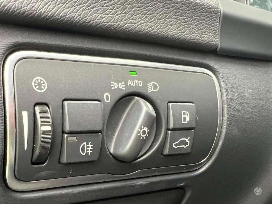 Pelēks Volvo V60 2016 Viļņa, ar dzinēja tilpumu 2.00 L un nobraukumu 350 tūkst. km par 6500 €, foto 11 vietnē AUTOMOTO.COM.LV