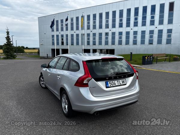 Серый Вольво B60 2016 в Тарту, объемом двигателя 2.00 л и пробегом 232 тыс. км за 8500 €, фото 3 на AUTOMOTO.COM.LV