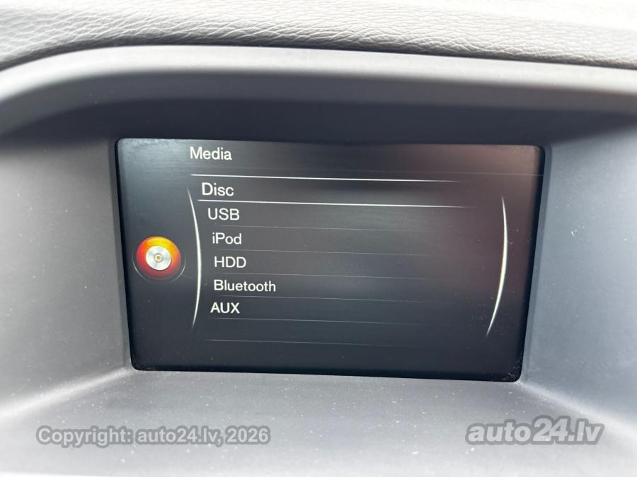 Pelēks Volvo V60 2016 Tartu, ar dzinēja tilpumu 2.00 L un nobraukumu 232 tūkst. km par 8500 €, foto 14 vietnē AUTOMOTO.COM.LV