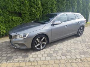 Pelēks Volvo V60 2016 Paide, ar dzinēja tilpumu 2.00 L un nobraukumu 310 tūkst. km par 7990 €, foto  vietnē AUTOMOTO.COM.LV