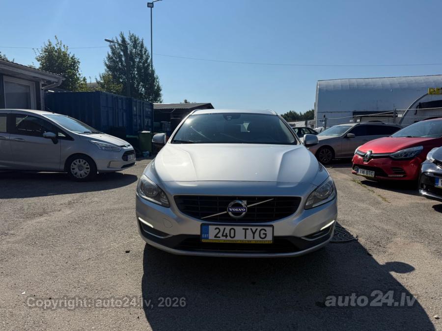 Серый Вольво B60 2016 в Таллин, объемом двигателя 2.00 л и пробегом 320 тыс. км за 7950 €, фото 3 на AUTOMOTO.COM.LV