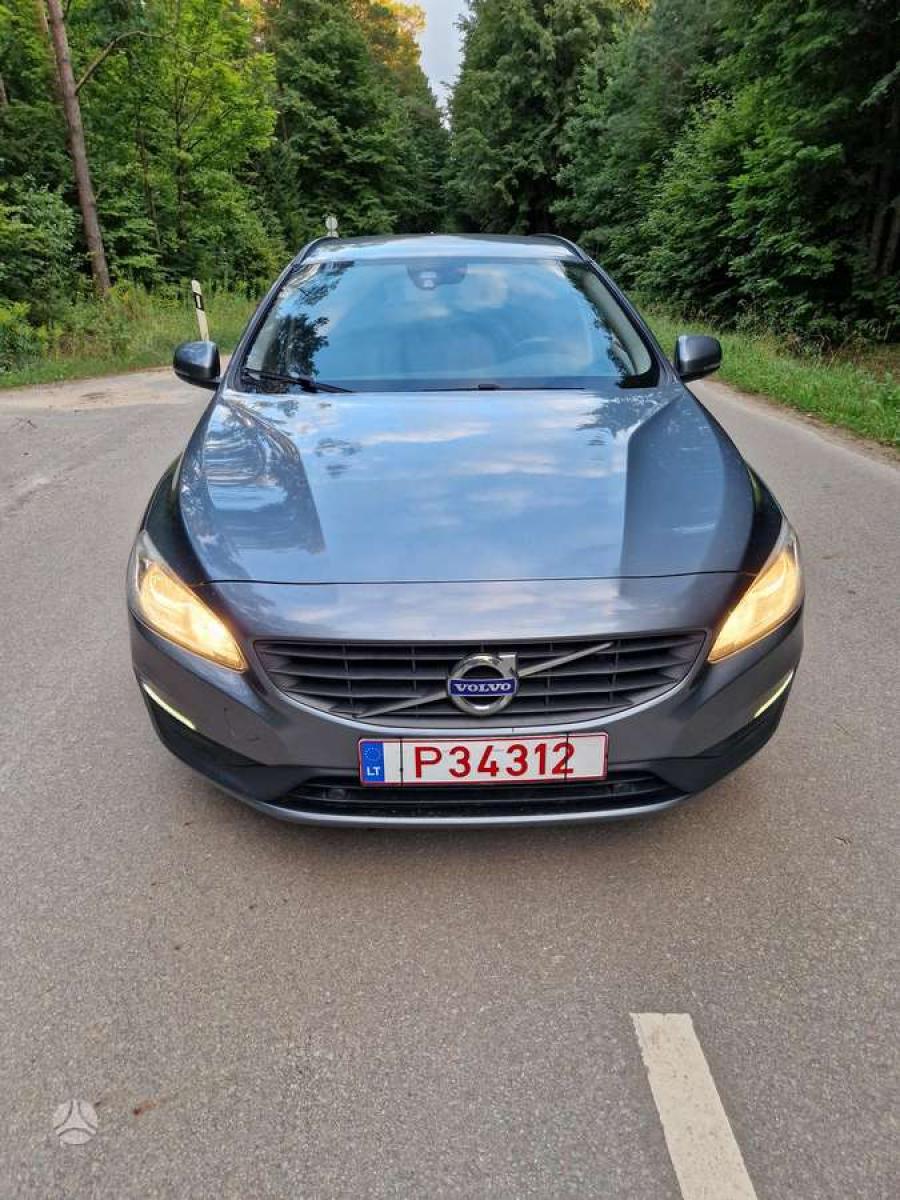 Grey Volvo V60 2016 in Kaunas, with an engine capacity of 1.97 L and mileage of 0 thousand km for 5999 €, photo 4 on AUTOMOTO.COM.LV