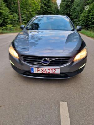 Grey Volvo V60 2016 in Kaunas, with an engine capacity of 1.97 L and mileage of 0 thousand km for 5999 €, photo 11 on AUTOMOTO.COM.LV
