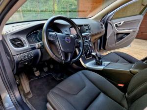 Grey Volvo V60 2016 in Kaunas, with an engine capacity of 1.97 L and mileage of 0 thousand km for 5999 €, photo 22 on AUTOMOTO.COM.LV