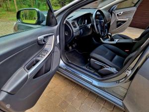 Grey Volvo V60 2016 in Kaunas, with an engine capacity of 1.97 L and mileage of 0 thousand km for 5999 €, photo 24 on AUTOMOTO.COM.LV