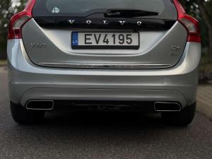 Pelēks Volvo V60 2016 Viļņa, ar dzinēja tilpumu 2.40 L un nobraukumu 270 tūkst. km par 6450 €, foto 20 vietnē AUTOMOTO.COM.LV