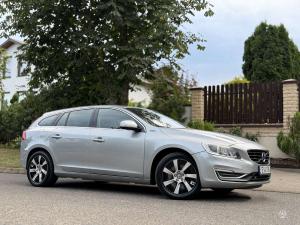 Pelēks Volvo V60 2016 Viļņa, ar dzinēja tilpumu 2.40 L un nobraukumu 270 tūkst. km par 6450 €, foto 28 vietnē AUTOMOTO.COM.LV