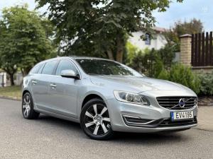 Pelēks Volvo V60 2016 Viļņa, ar dzinēja tilpumu 2.40 L un nobraukumu 270 tūkst. km par 6450 €, foto 29 vietnē AUTOMOTO.COM.LV