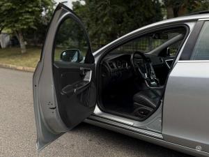 Pelēks Volvo V60 2016 Viļņa, ar dzinēja tilpumu 2.40 L un nobraukumu 270 tūkst. km par 6450 €, foto 36 vietnē AUTOMOTO.COM.LV