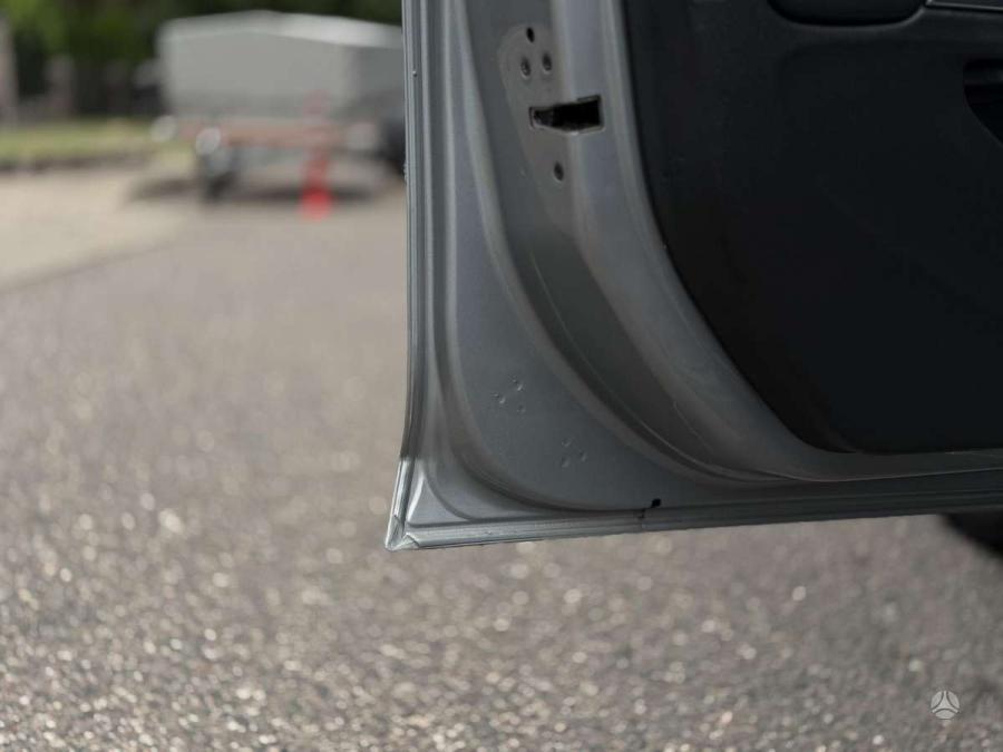 Pelēks Volvo V60 2016 Viļņa, ar dzinēja tilpumu 2.40 L un nobraukumu 270 tūkst. km par 6450 €, foto 37 vietnē AUTOMOTO.COM.LV