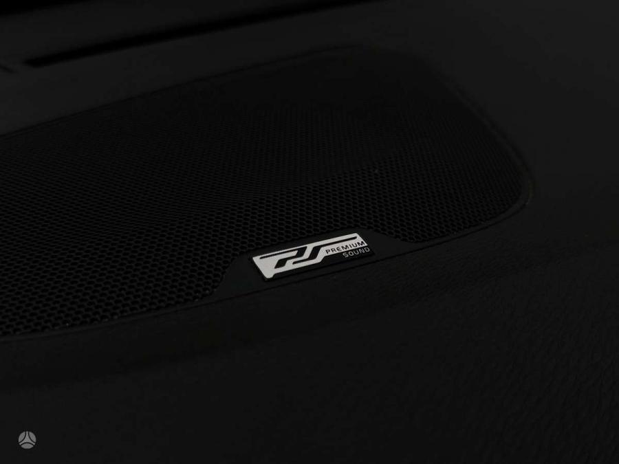 Pelēks Volvo V60 2016 Viļņa, ar dzinēja tilpumu 2.40 L un nobraukumu 270 tūkst. km par 6450 €, foto 42 vietnē AUTOMOTO.COM.LV