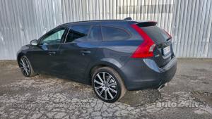Pelēks Volvo V60 2016 Tallina, ar dzinēja tilpumu 2.00 L un nobraukumu 185 tūkst. km par 8590 €, foto 4 vietnē AUTOMOTO.COM.LV