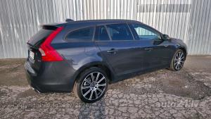 Pelēks Volvo V60 2016 Tallina, ar dzinēja tilpumu 2.00 L un nobraukumu 185 tūkst. km par 8590 €, foto 5 vietnē AUTOMOTO.COM.LV