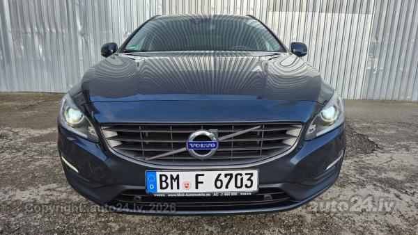 Pelēks Volvo V60 2016 Tallina, ar dzinēja tilpumu 2.00 L un nobraukumu 185 tūkst. km par 8590 €, foto 7 vietnē AUTOMOTO.COM.LV