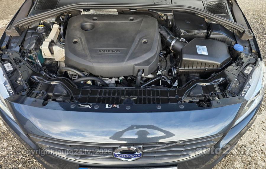 Pelēks Volvo V60 2016 Tallina, ar dzinēja tilpumu 2.00 L un nobraukumu 185 tūkst. km par 8590 €, foto 24 vietnē AUTOMOTO.COM.LV