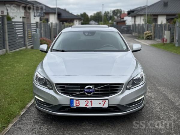 Серый Вольво B60 2016 в Елгава, объемом двигателя 2.40 л и пробегом 217 тыс. км за 9800 €, фото 6 на AUTOMOTO.COM.LV