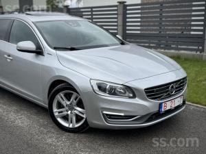 Pelēks Volvo V60 2016 Jelgava, ar dzinēja tilpumu 2.40 L un nobraukumu 217 tūkst. km par 9800 €, foto 8 vietnē AUTOMOTO.COM.LV