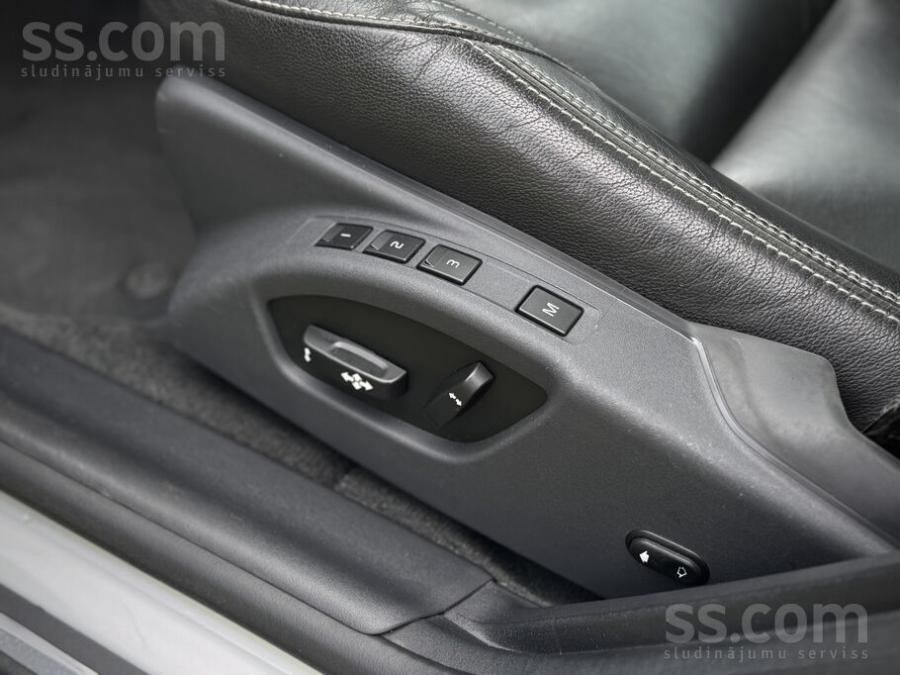 Pelēks Volvo V60 2016 Jelgava, ar dzinēja tilpumu 2.40 L un nobraukumu 217 tūkst. km par 9800 €, foto 19 vietnē AUTOMOTO.COM.LV