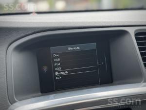 Pelēks Volvo V60 2016 Jelgava, ar dzinēja tilpumu 2.40 L un nobraukumu 217 tūkst. km par 9800 €, foto 21 vietnē AUTOMOTO.COM.LV