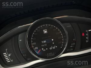 Pelēks Volvo V60 2016 Jelgava, ar dzinēja tilpumu 2.40 L un nobraukumu 217 tūkst. km par 9800 €, foto 26 vietnē AUTOMOTO.COM.LV