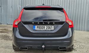 Grey Volvo V60 2016 in Tallinn, with an engine capacity of 2.00 L and mileage of 216 thousand km for 9290 €, photo 9 on AUTOMOTO.COM.LV
