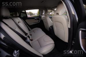 Grey Volvo V60 2016 in Jelgava, with an engine capacity of 2.00 L and mileage of 0 thousand km for 10999 €, photo 9 on AUTOMOTO.COM.LV
