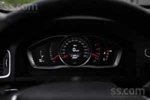 Grey Volvo V60 2016 in Jelgava, with an engine capacity of 2.00 L and mileage of 0 thousand km for 10999 €, photo 24 on AUTOMOTO.COM.LV
