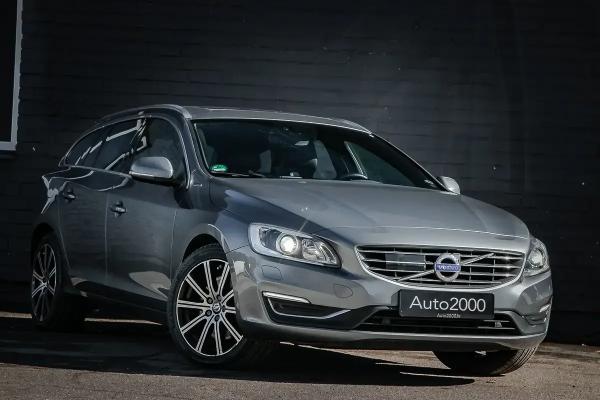 Volvo V60 2016 in Tukums on AUTOMOTO.COM.LV Grey Volvo V60 2016 in Tukums, with an engine capacity of 2.40 L and mileage of 132 thousand km for 14990 β¬, photo 1 on AUTOMOTO.COM.LV