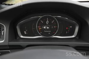 Pelēks Volvo V60 2017 Rīga, ar dzinēja tilpumu 2.40 L un nobraukumu 0 tūkst. km par 14990 €, foto 19 vietnē AUTOMOTO.COM.LV