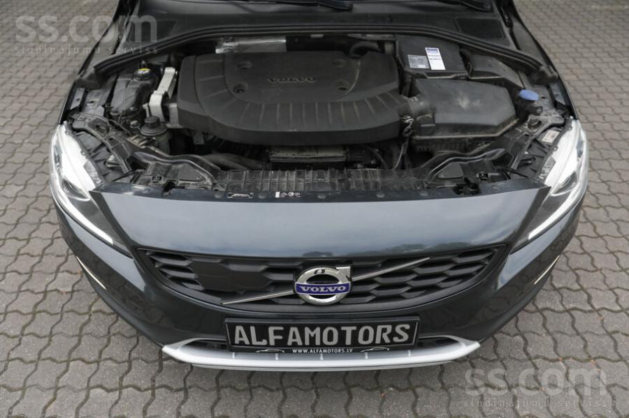 Pelēks Volvo V60 2017 Rīga, ar dzinēja tilpumu 2.40 L un nobraukumu 0 tūkst. km par 14990 €, foto 23 vietnē AUTOMOTO.COM.LV