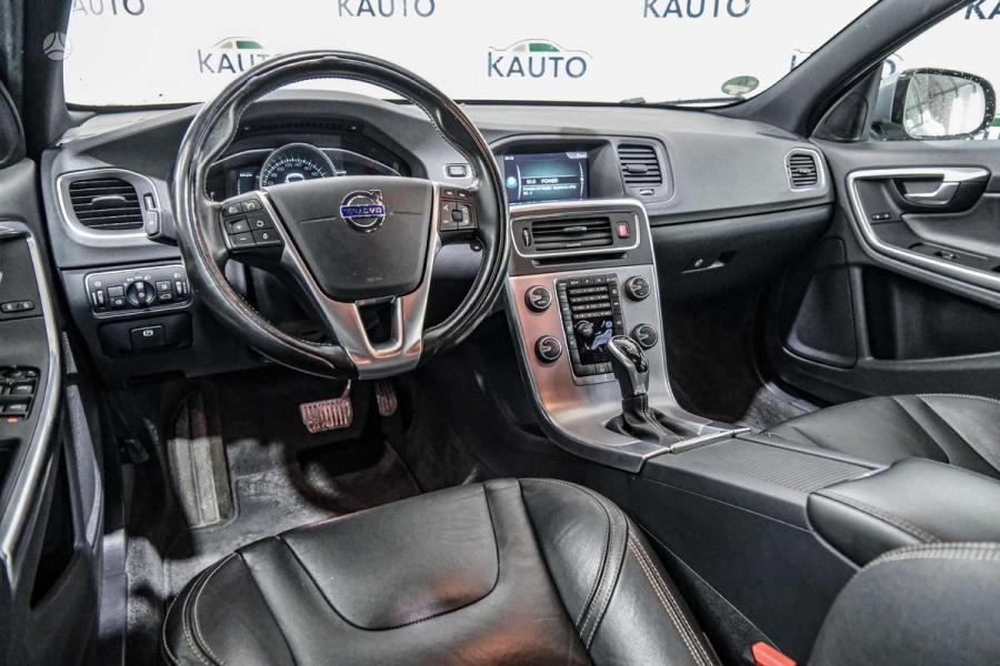 Pelēks Volvo V60 2017 Kauņa, ar dzinēja tilpumu 2.00 L un nobraukumu 0 tūkst. km par 9890 €, foto 7 vietnē AUTOMOTO.COM.LV