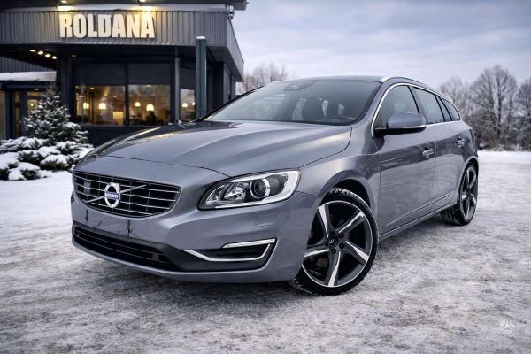 Pelēks Volvo V60 2017 Pakruojis, ar dzinēja tilpumu 1.97 L un nobraukumu 314 tūkst. km par 8500 €, foto 1 vietnē AUTOMOTO.COM.LV
