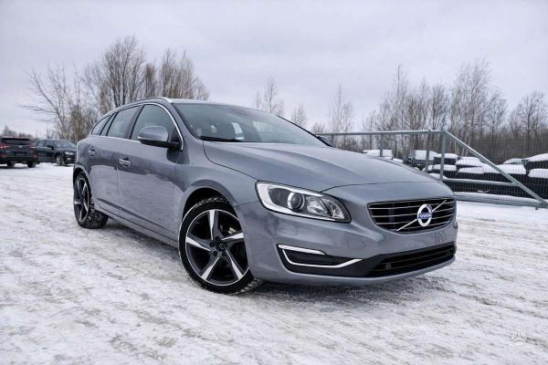 Pelēks Volvo V60 2017 Pakruojis, ar dzinēja tilpumu 1.97 L un nobraukumu 314 tūkst. km par 8500 €, foto 2 vietnē AUTOMOTO.COM.LV