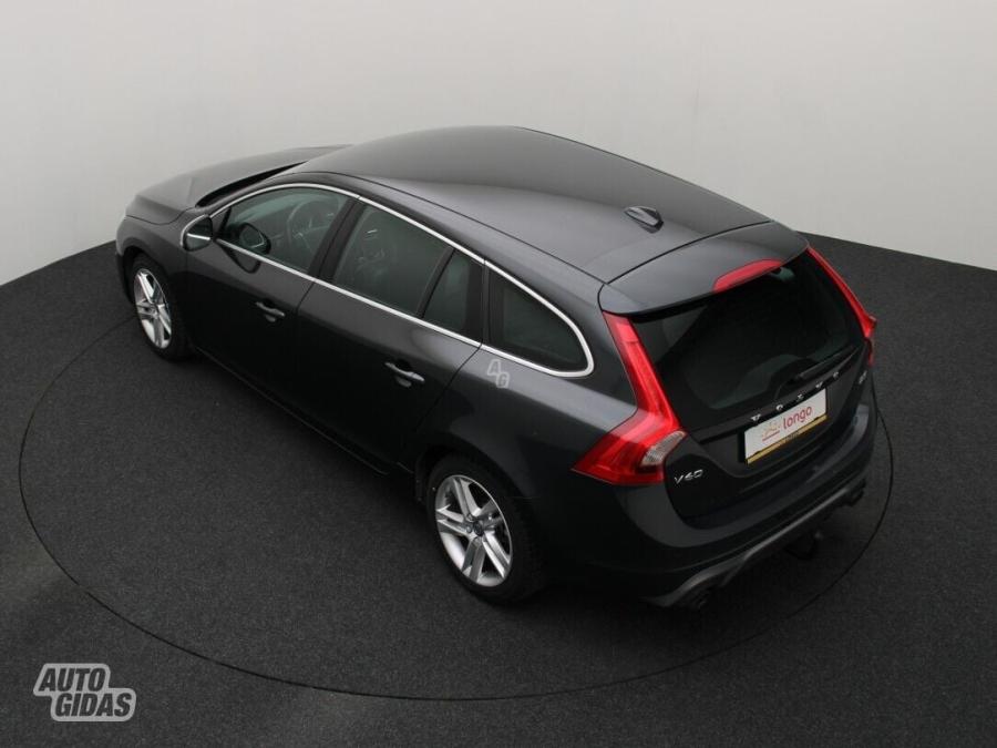Grey Volvo V60 2017 in Vilnius, with an engine capacity of 2.00 L and mileage of 243 thousand km for 10199 €, photo 12 on AUTOMOTO.COM.LV