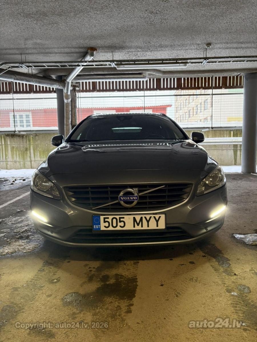 Pelēks Volvo V60 2017 Tallina, ar dzinēja tilpumu 2.00 L un nobraukumu 197 tūkst. km par 10990 €, foto 1 vietnē AUTOMOTO.COM.LV