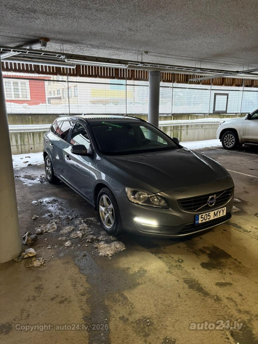 Pelēks Volvo V60 2017 Tallina, ar dzinēja tilpumu 2.00 L un nobraukumu 197 tūkst. km par 10990 €, foto 3 vietnē AUTOMOTO.COM.LV