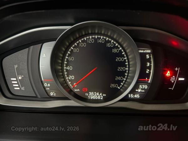 Серый Вольво B60 2017 в Таллин, объемом двигателя 2.00 л и пробегом 197 тыс. км за 10990 €, фото 11 на AUTOMOTO.COM.LV
