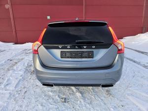 Pelēks Volvo V60 2017 Kauņa, ar dzinēja tilpumu 1.98 L un nobraukumu 198 tūkst. km par 6450 €, foto 16 vietnē AUTOMOTO.COM.LV