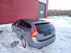 Pelēks Volvo V60 2017 Kauņa, ar dzinēja tilpumu 1.98 L un nobraukumu 198 tūkst. km par 6450 €, foto 19 vietnē AUTOMOTO.COM.LV
