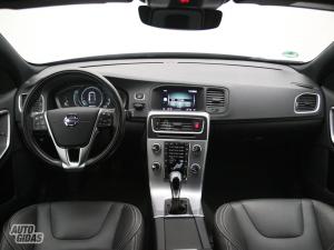 Серый Вольво B60 2017 в Вильнюс, объемом двигателя 2.00 л и пробегом 159 тыс. км за 11499 €, фото 3 на AUTOMOTO.COM.LV