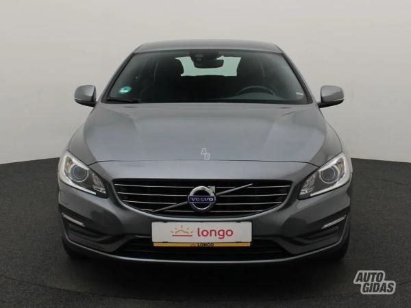 Grey Volvo V60 2017 in Vilnius, with an engine capacity of 2.00 L and mileage of 159 thousand km for 11499 €, photo 3 on AUTOMOTO.COM.LV
