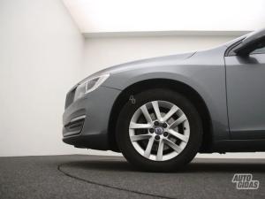 Серый Вольво B60 2017 в Вильнюс, объемом двигателя 2.00 л и пробегом 159 тыс. км за 11499 €, фото 29 на AUTOMOTO.COM.LV
